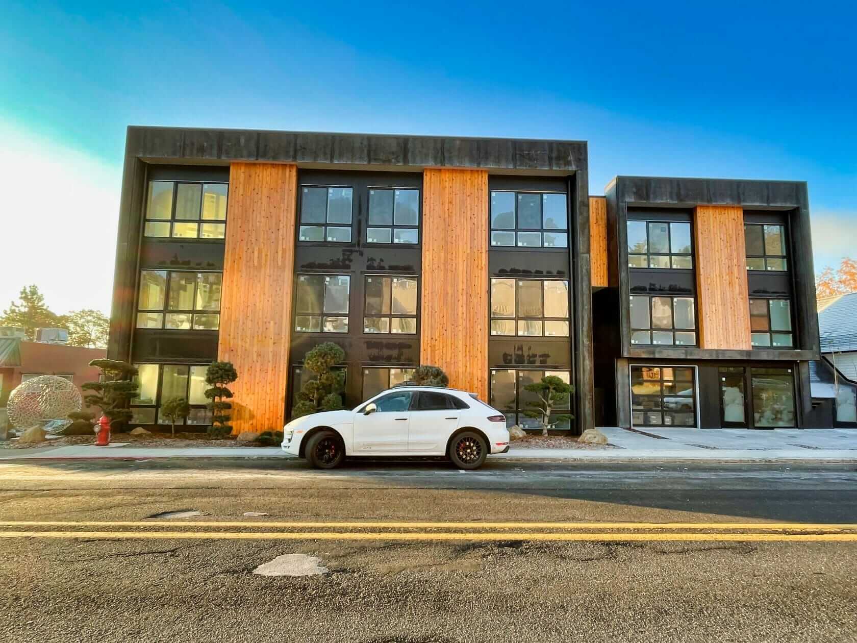 Hotel Iconica | About - Tao Berman and Hotel Iconica